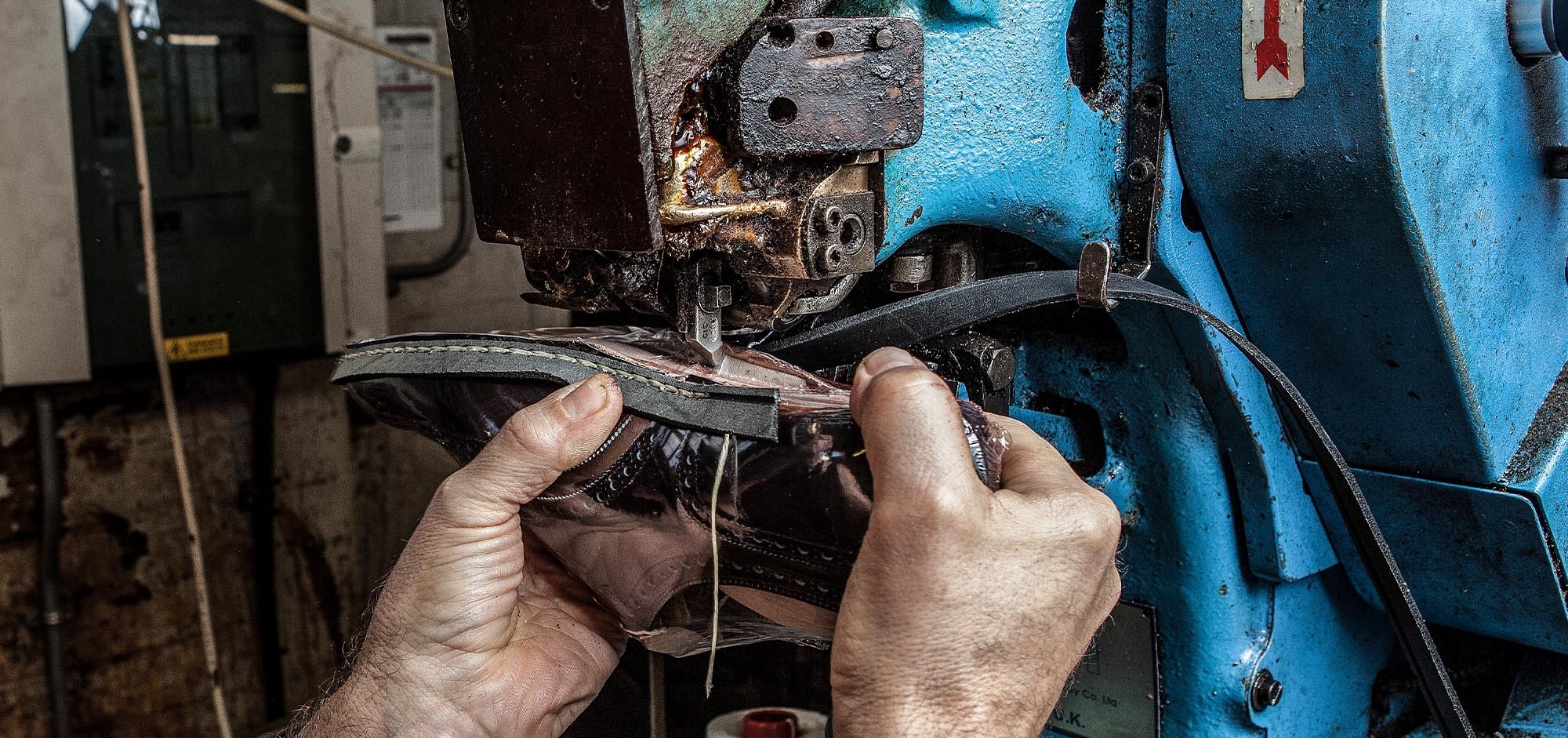 Hand Welted vs Goodyear Welted: A Detailed Comparison | Nelibar